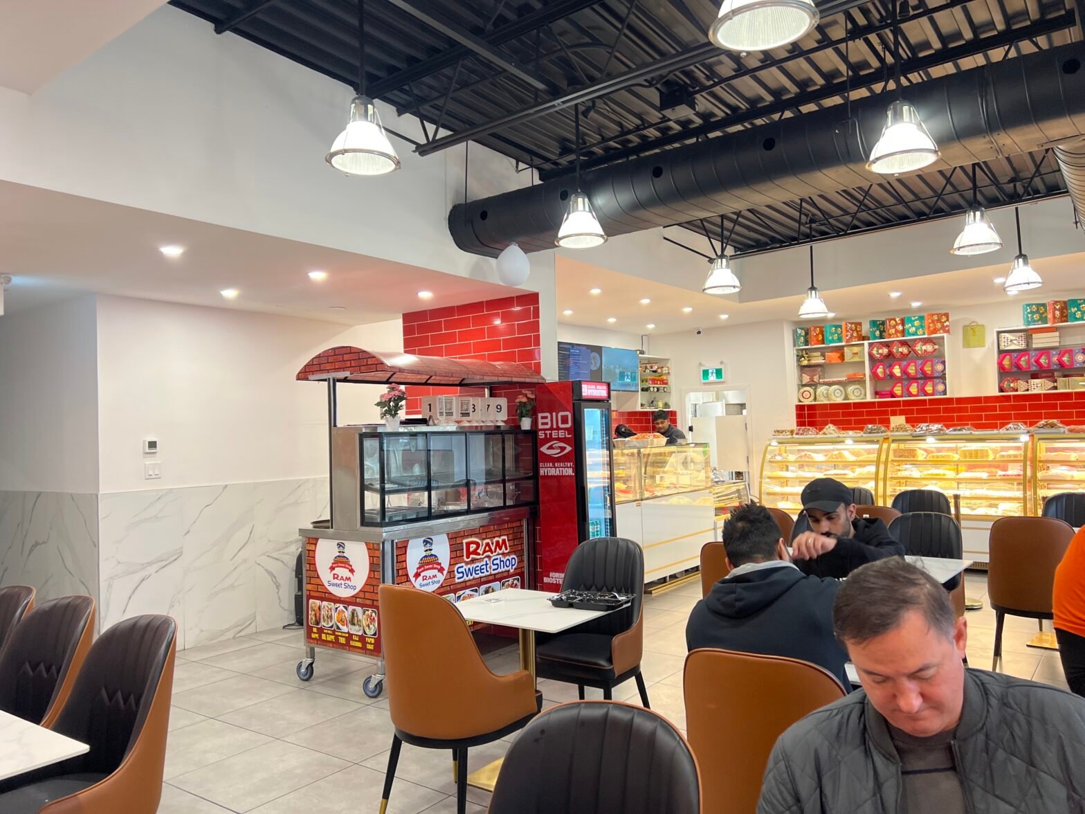 Ram Sweet Shop – A Taste of Tradition, A Dash of Innovation